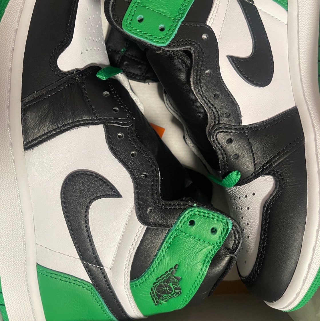 @hjkkk) 님의 게시물 | KREAM