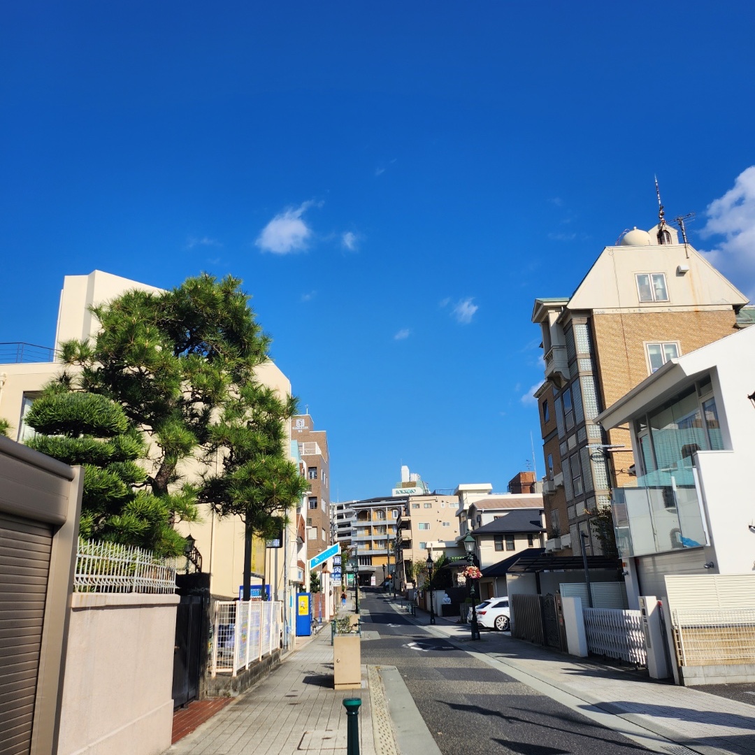 뿅 (@overrrun) 님의 게시물 | KREAM