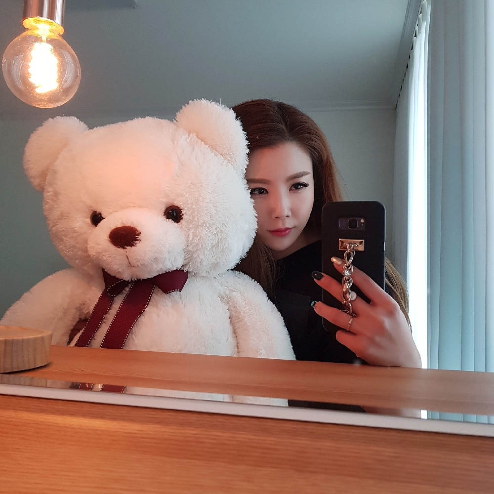 (@sojung.s2) 님의 게시물 | KREAM