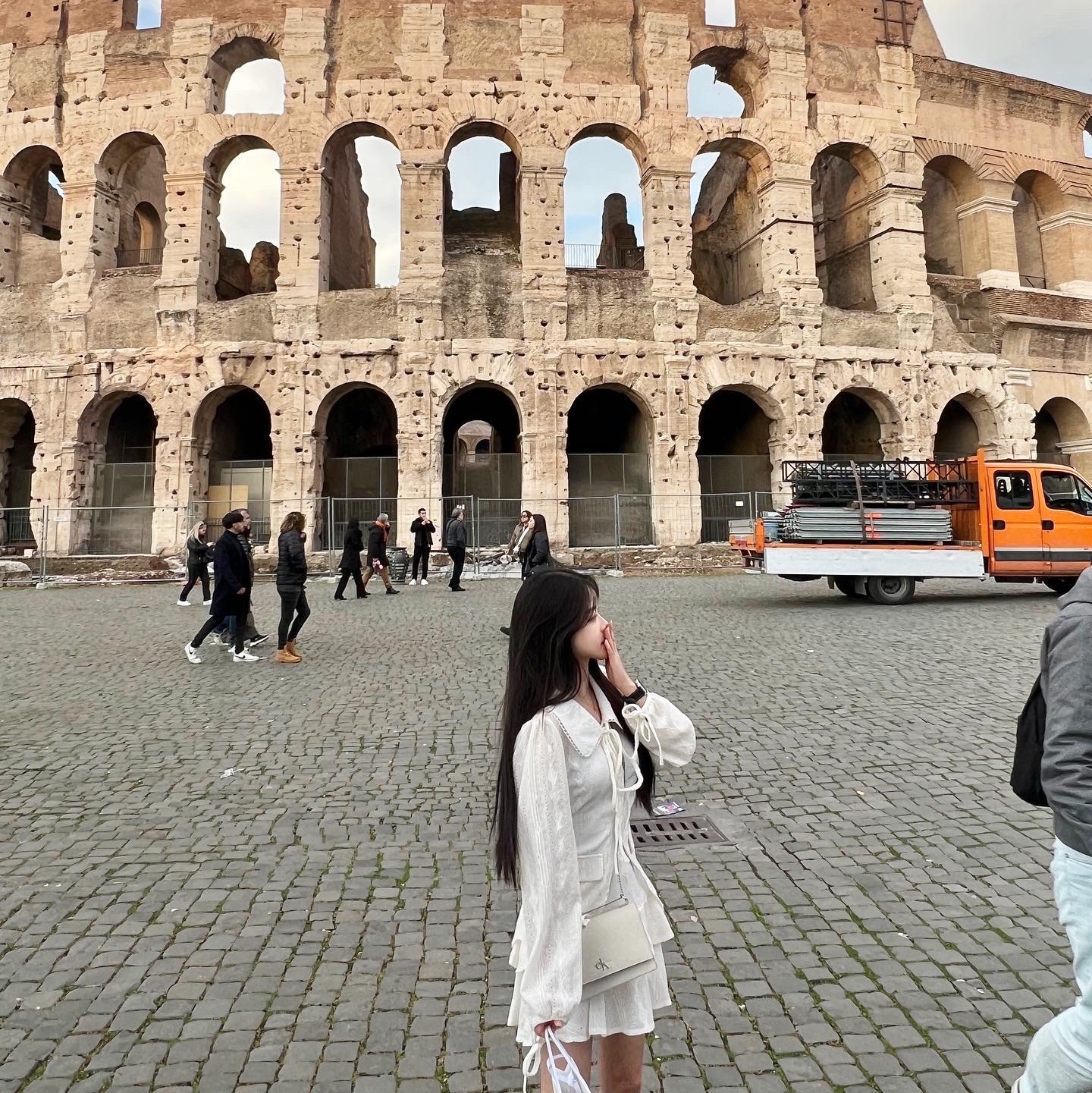 (@__21th) 님의 게시물 | KREAM