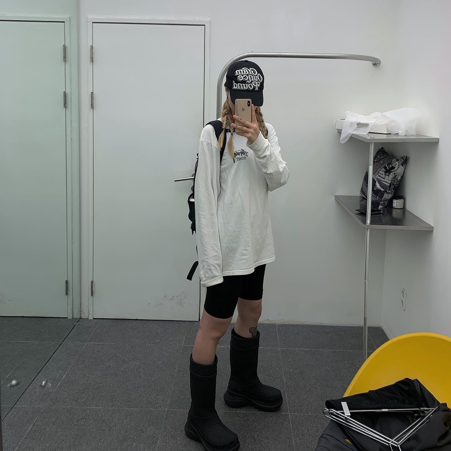 랑만 (@raangman) 님의 게시물 | KREAM