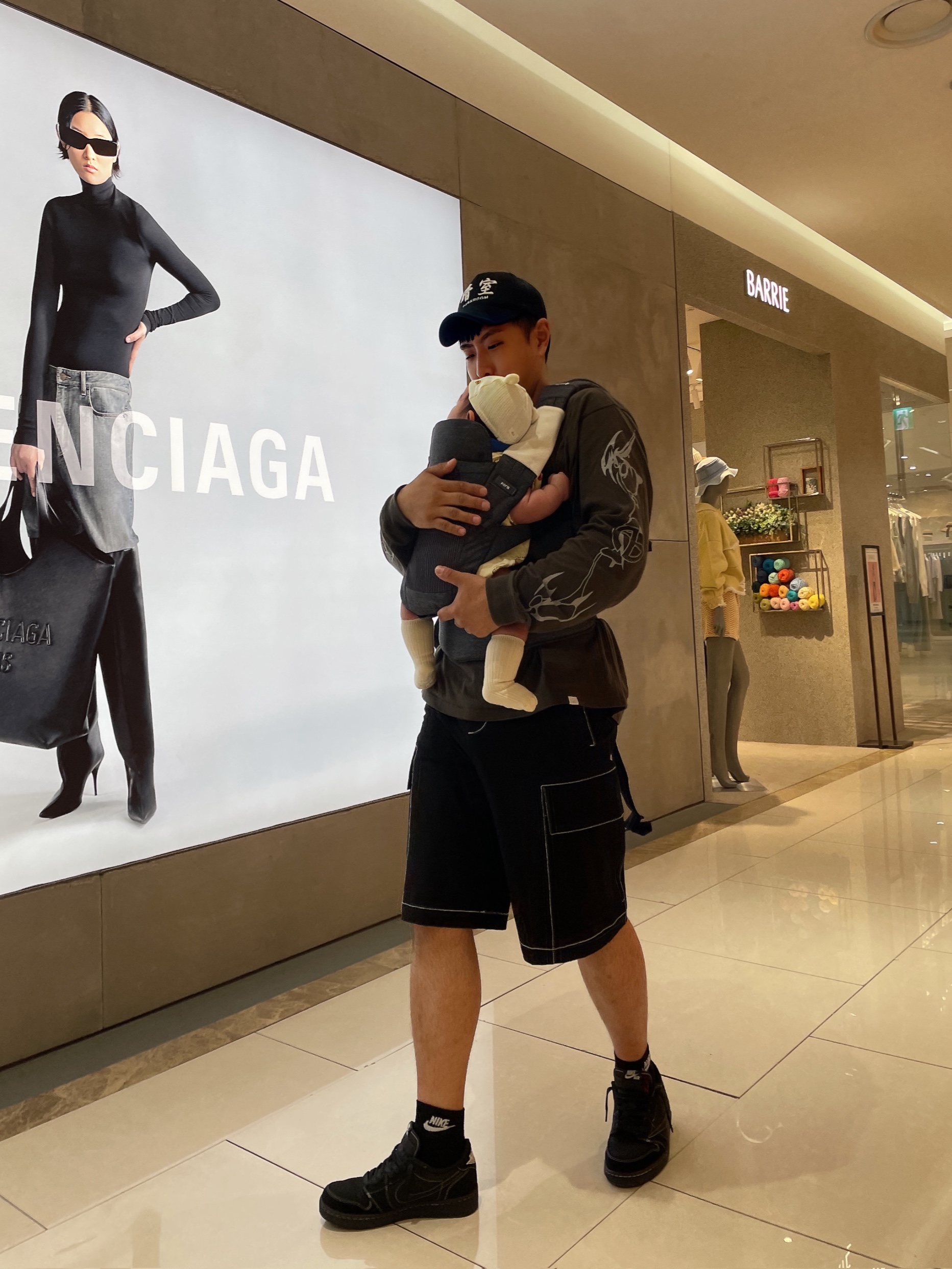 (@berrg) 님의 게시물 | KREAM