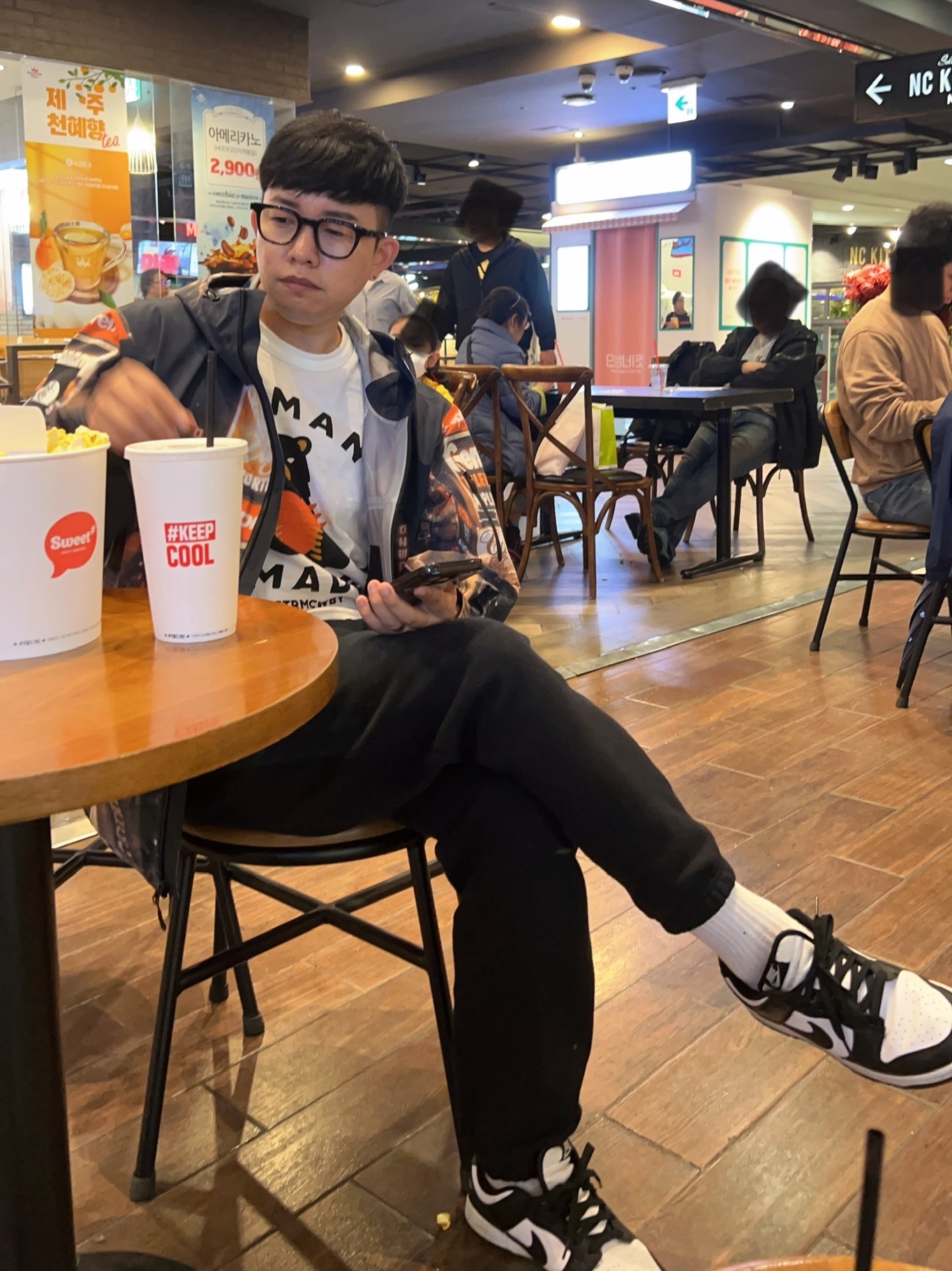 나오라구 (@naora9) 님의 게시물 | KREAM