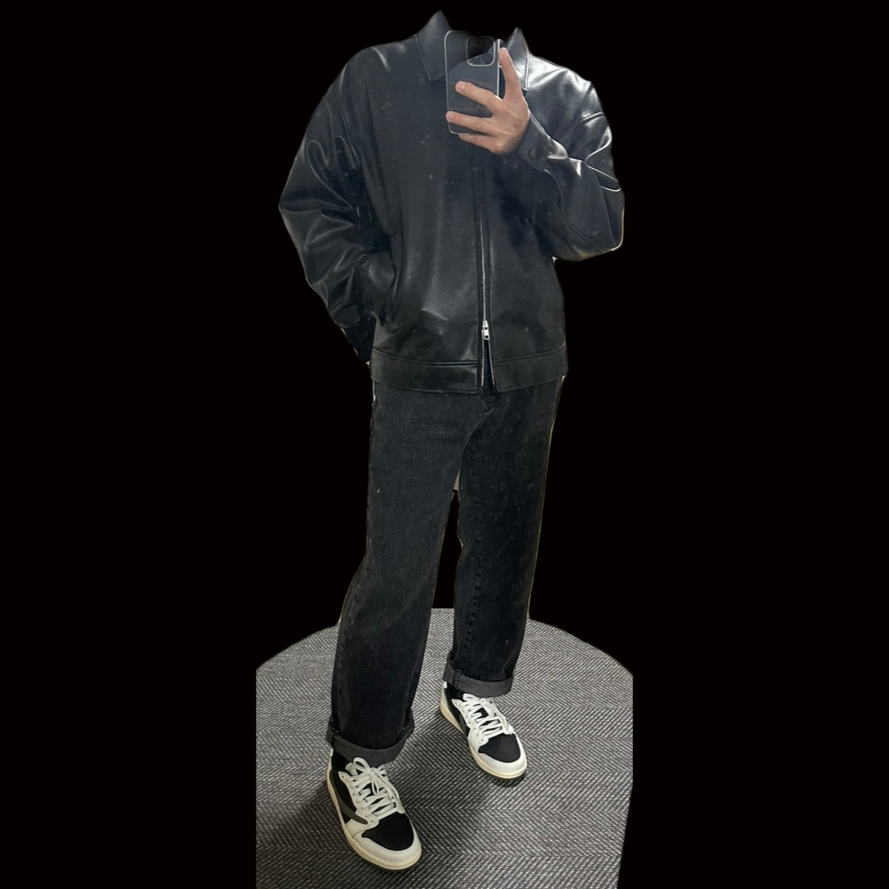 마도란나 (@wxwxwx) 님의 게시물 | KREAM