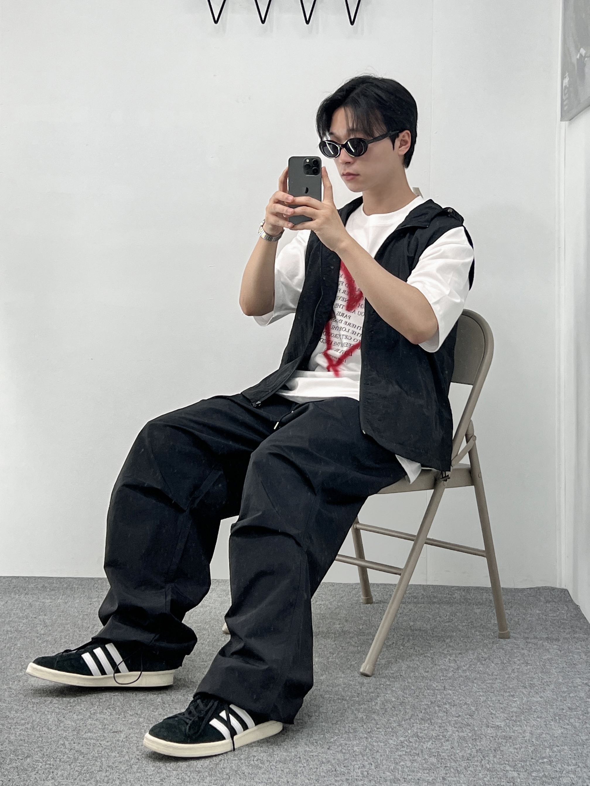 세현 (@me_iro) 님의 게시물 | KREAM