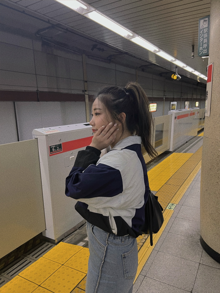 미녕 (@min_0____) 님의 게시물 | KREAM