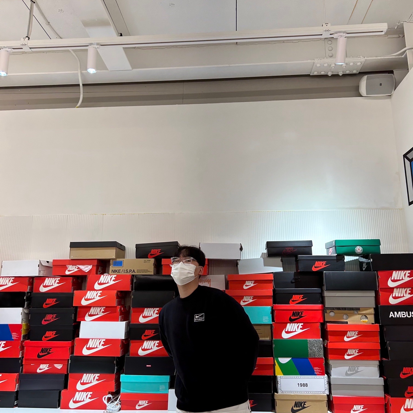 노갼😎 (@no_gh2) 님의 게시물 | KREAM