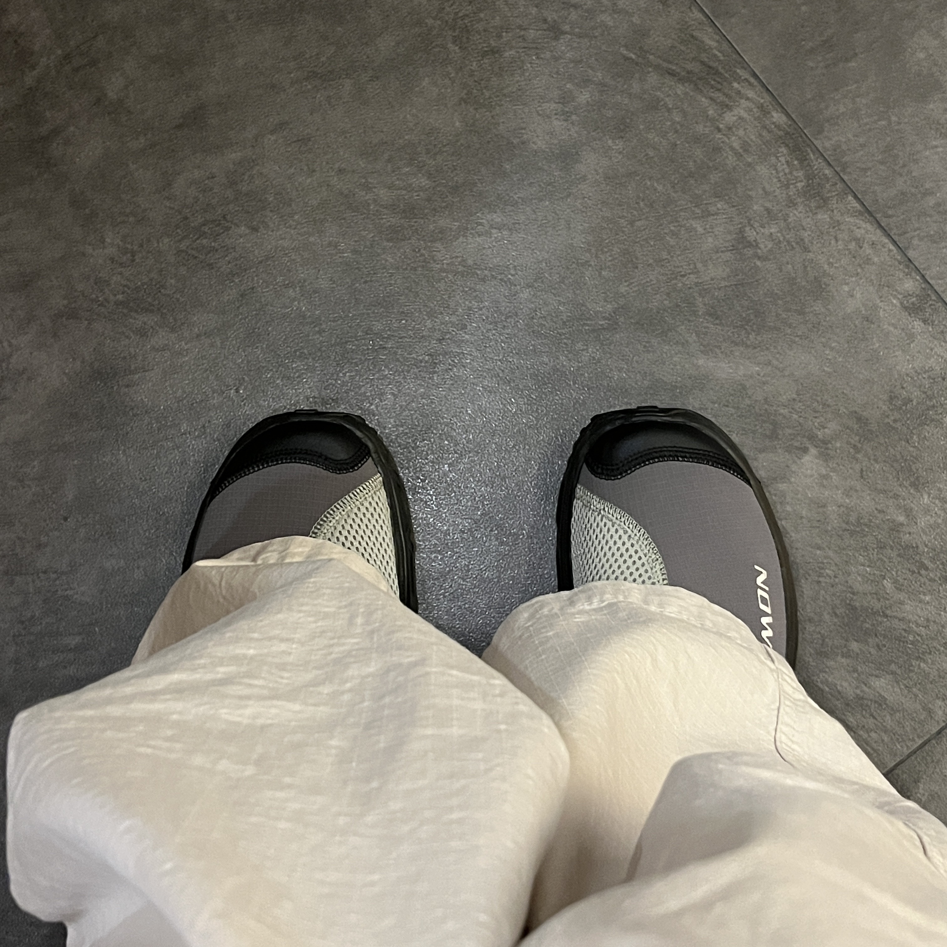 존예템 탐색기 (@zonyeah) 님의 게시물 | KREAM