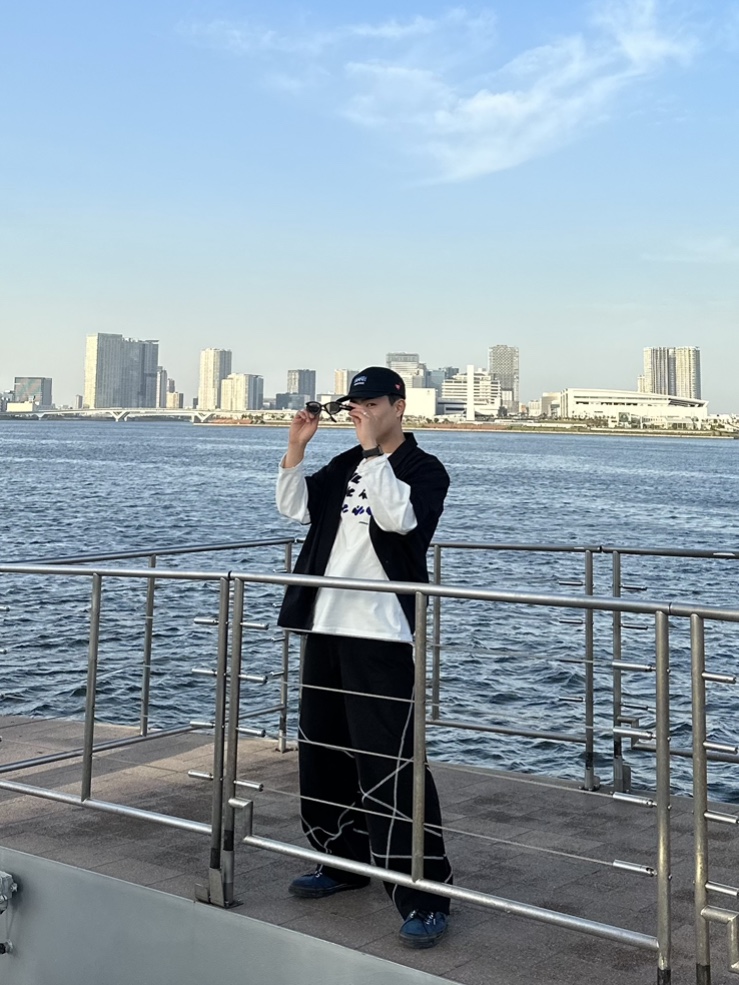 오늘의 (@ootgu) 님의 게시물 | KREAM