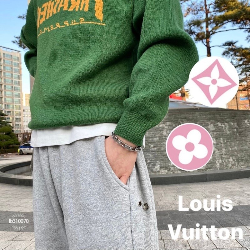 용자룡 (@lb310070) 님의 게시물 | KREAM