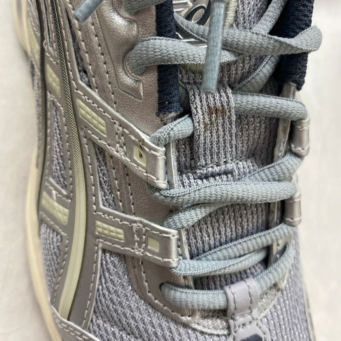 아식스 젤 1090 피드몬트 그레이 | KREAM