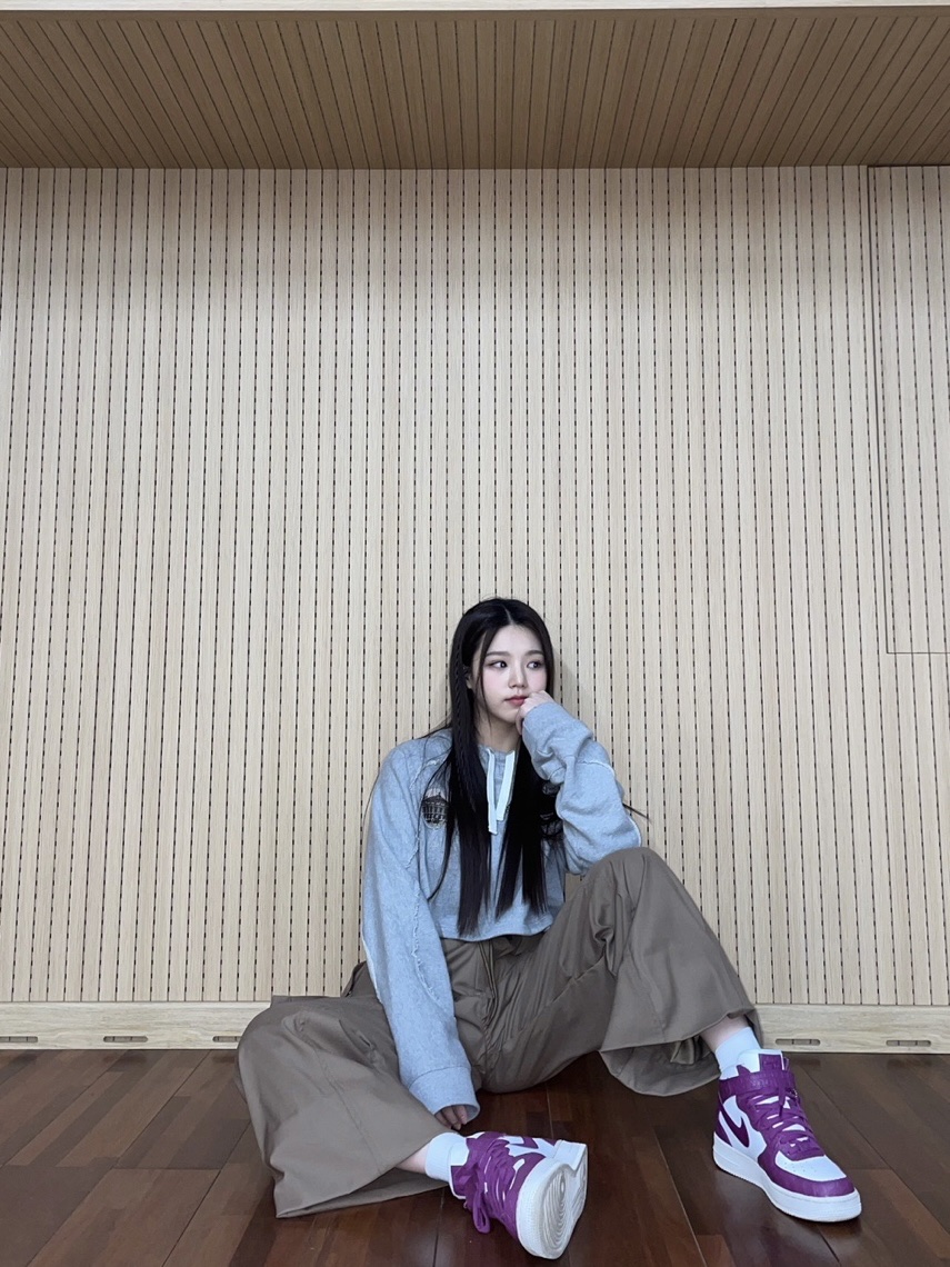 adya (@adya_official) 님의 게시물 | KREAM