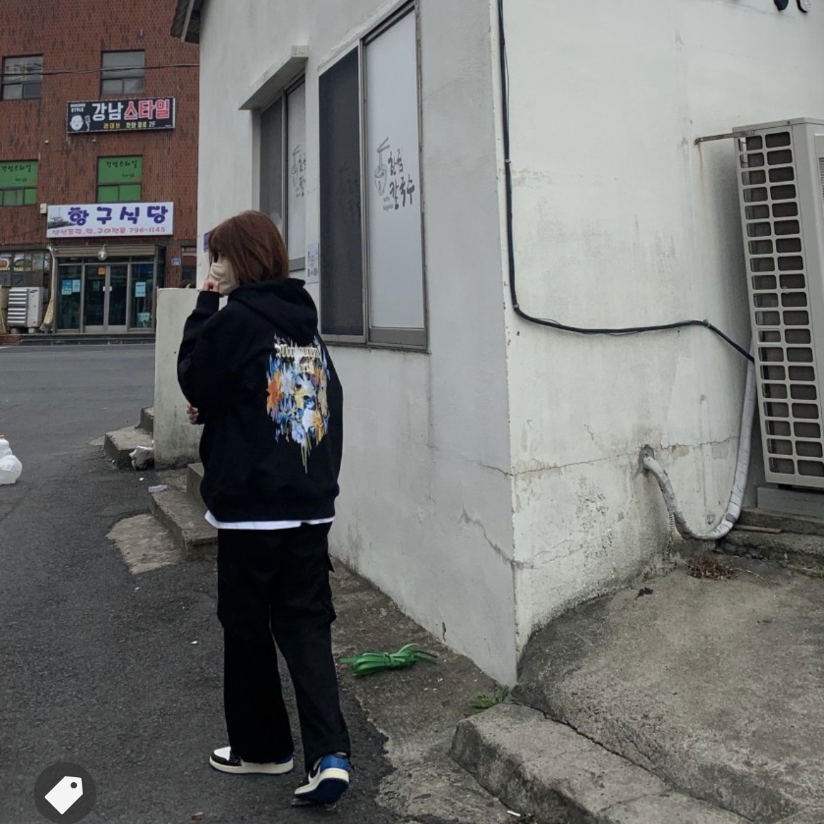 떠우 (@seo__ouu) 님의 게시물 | KREAM