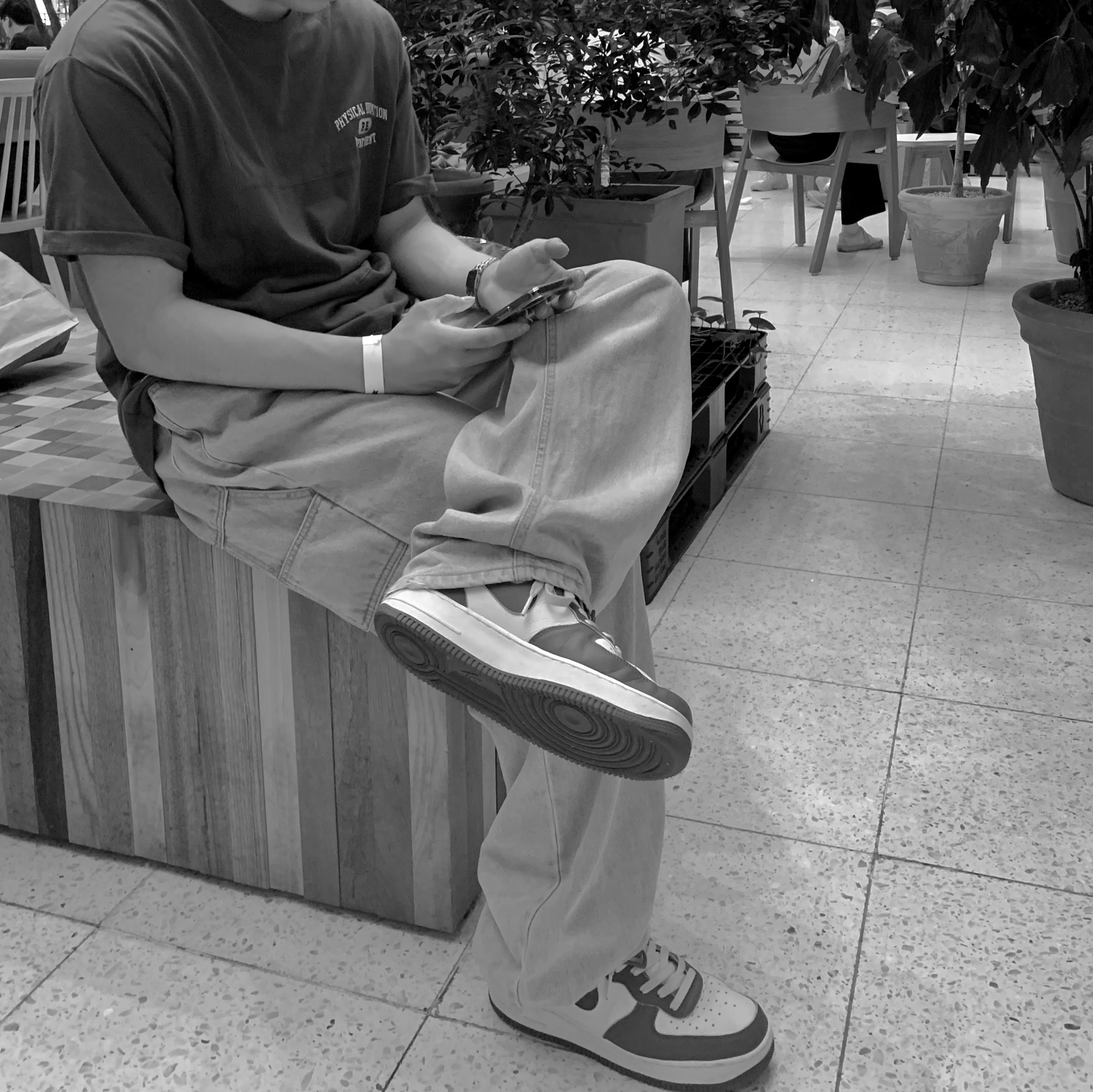 동인 (@dongdu_e) 님의 게시물 | KREAM