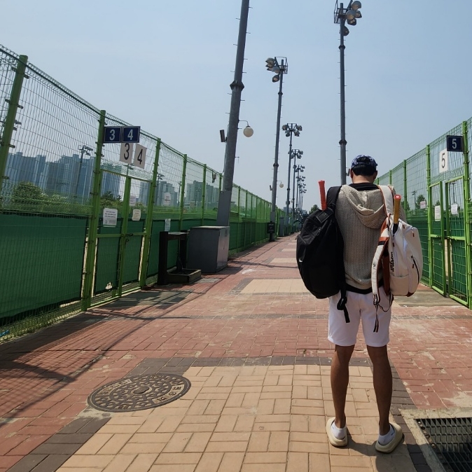 정훈. (@chicyoo) 님의 게시물 | KREAM