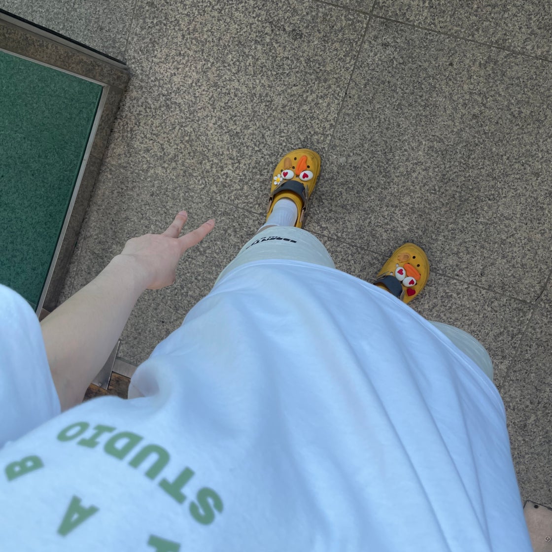 망지 (@_m.j96_) 님의 게시물 | KREAM