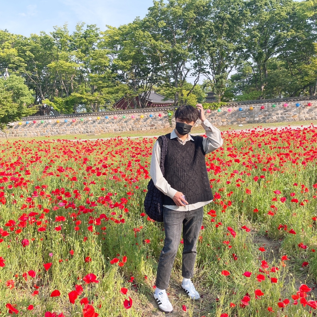 꺼낸다 (@k1m_0j) 님의 게시물 | KREAM