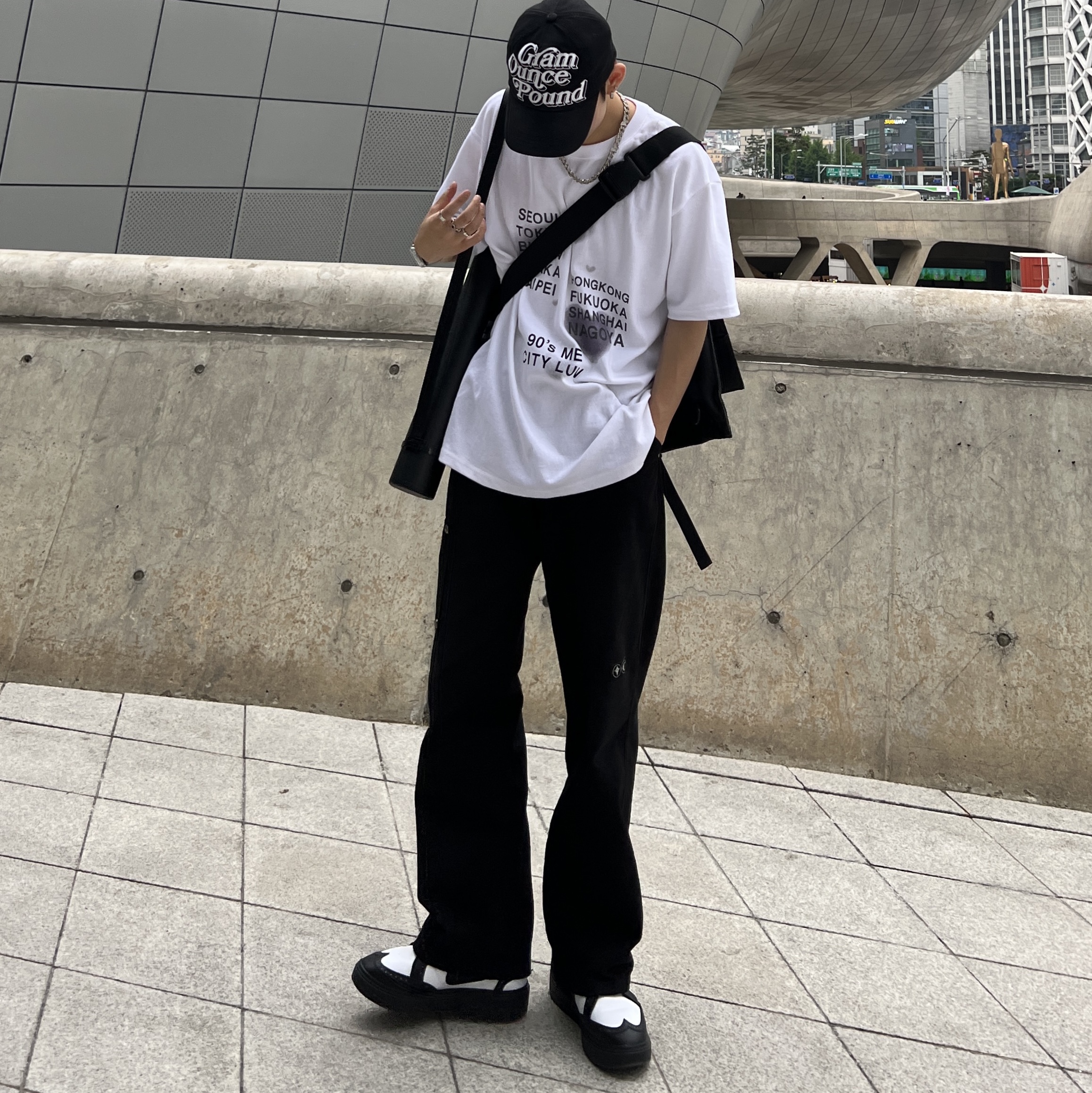 김웅 (@_woon_g) 님의 게시물 | KREAM