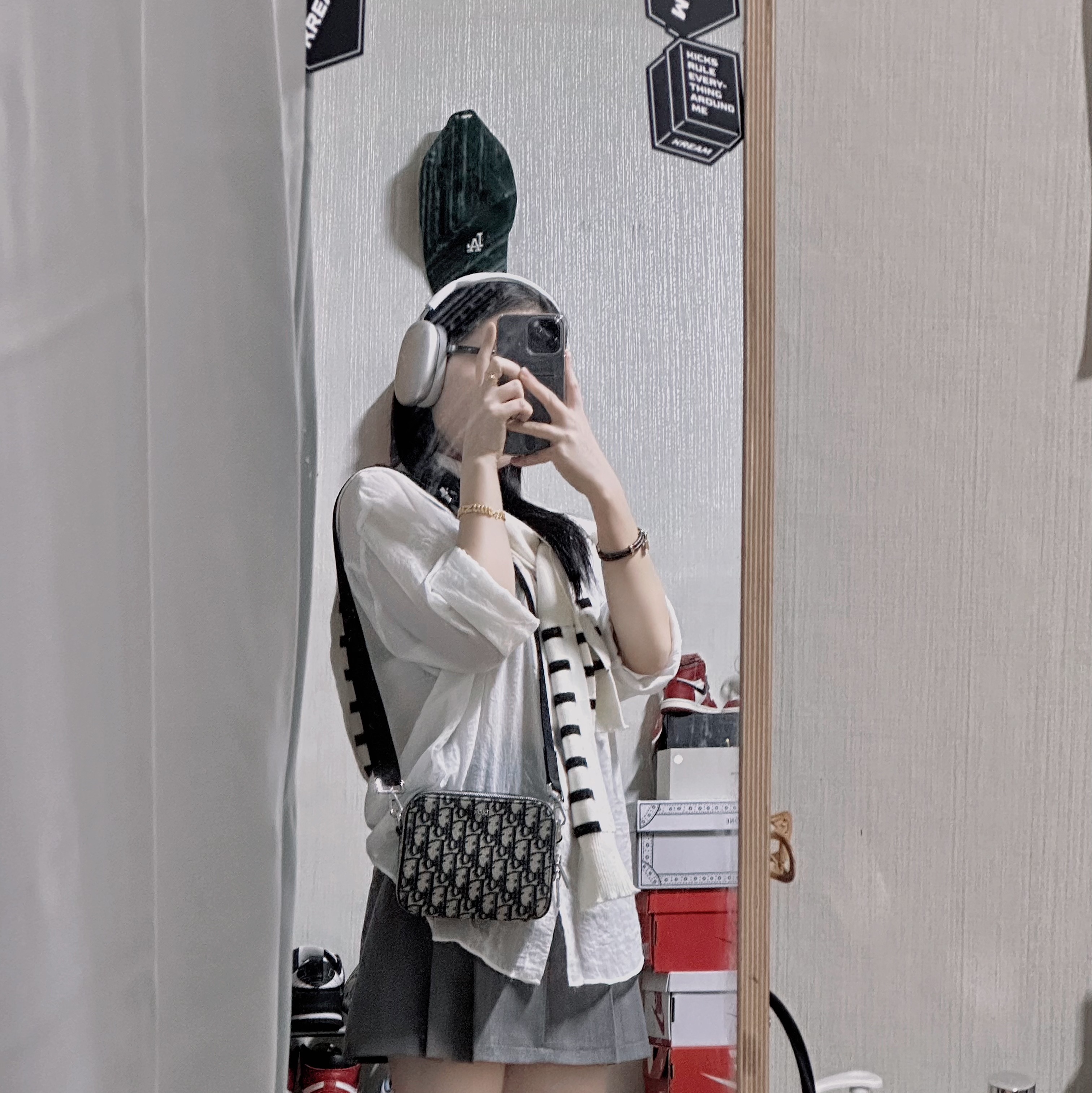 insta: eun._... (@eunyoung2000) 님의 게시물 | KREAM