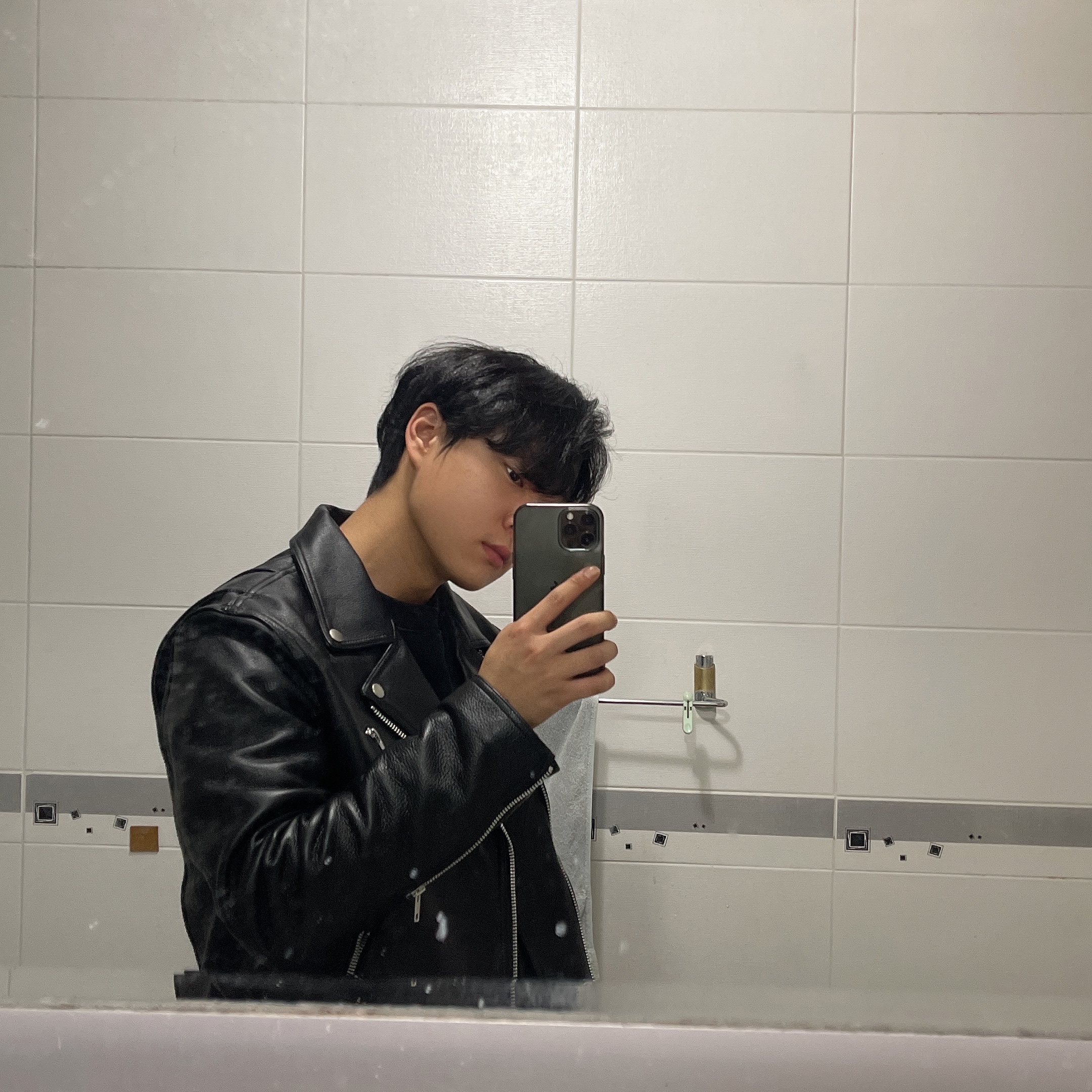 최석우 (@sxxxwxx_ss) 님의 게시물 | KREAM