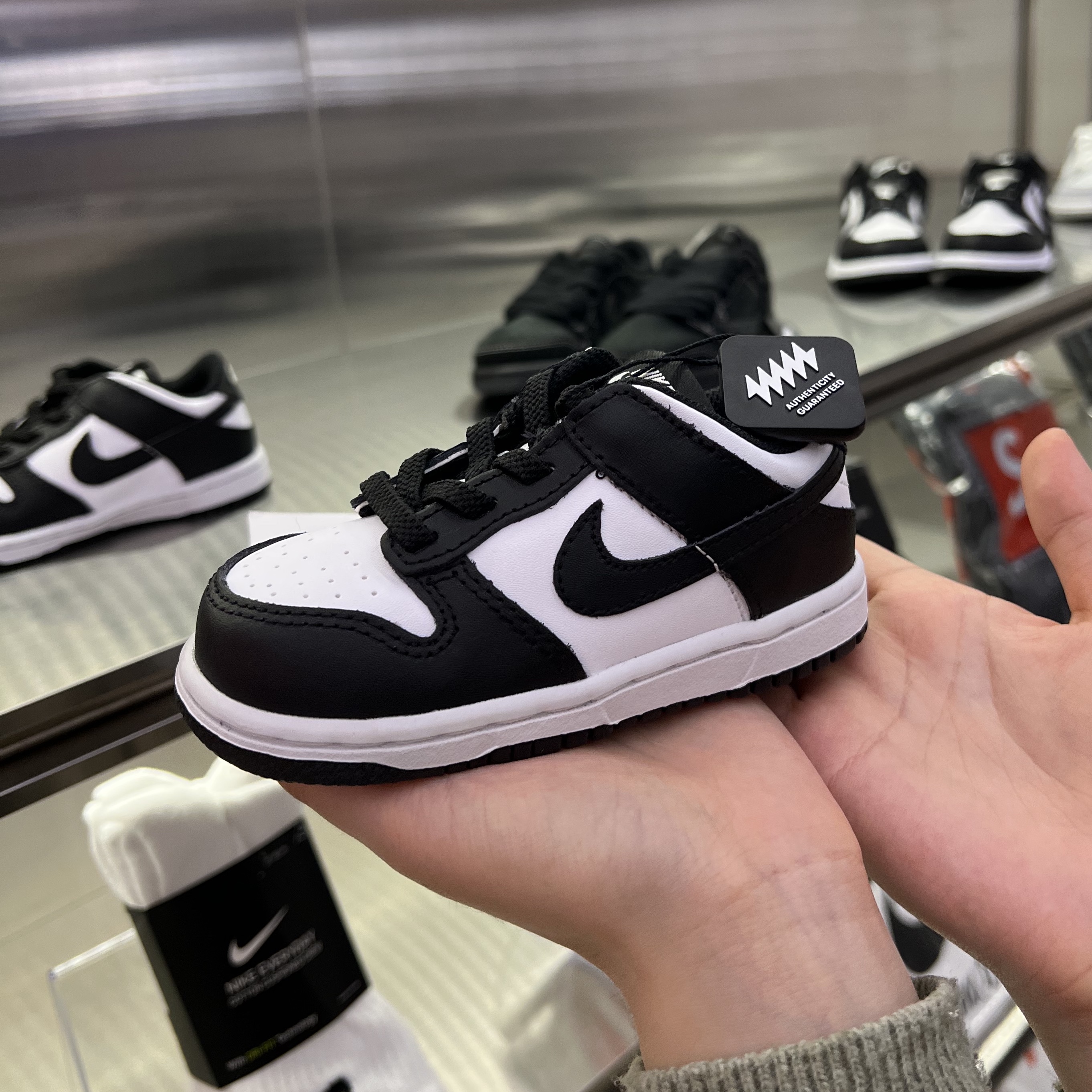 (@______jm) 님의 게시물 | KREAM