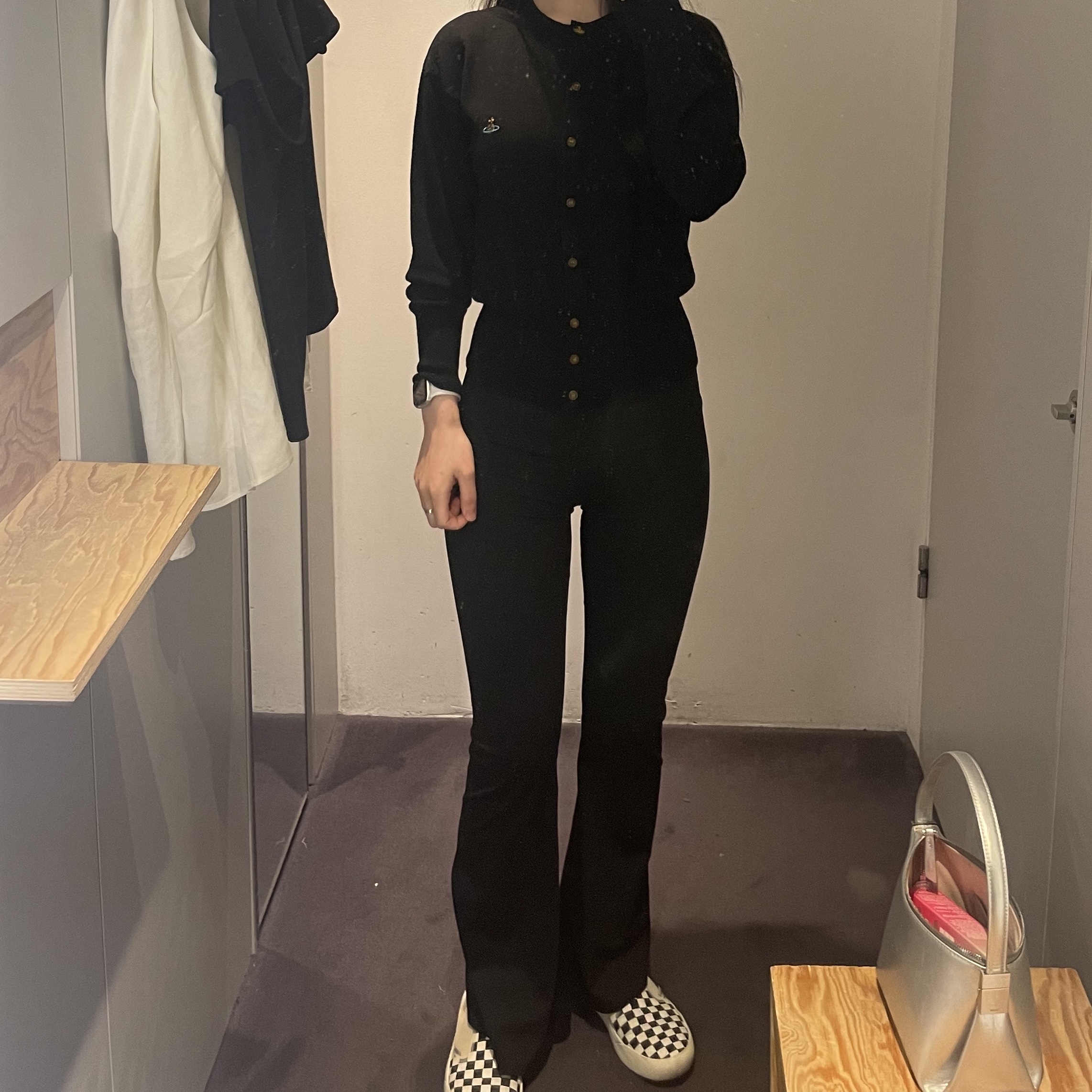 쥬쥬쥬 (@juju___90) 님의 게시물 | KREAM