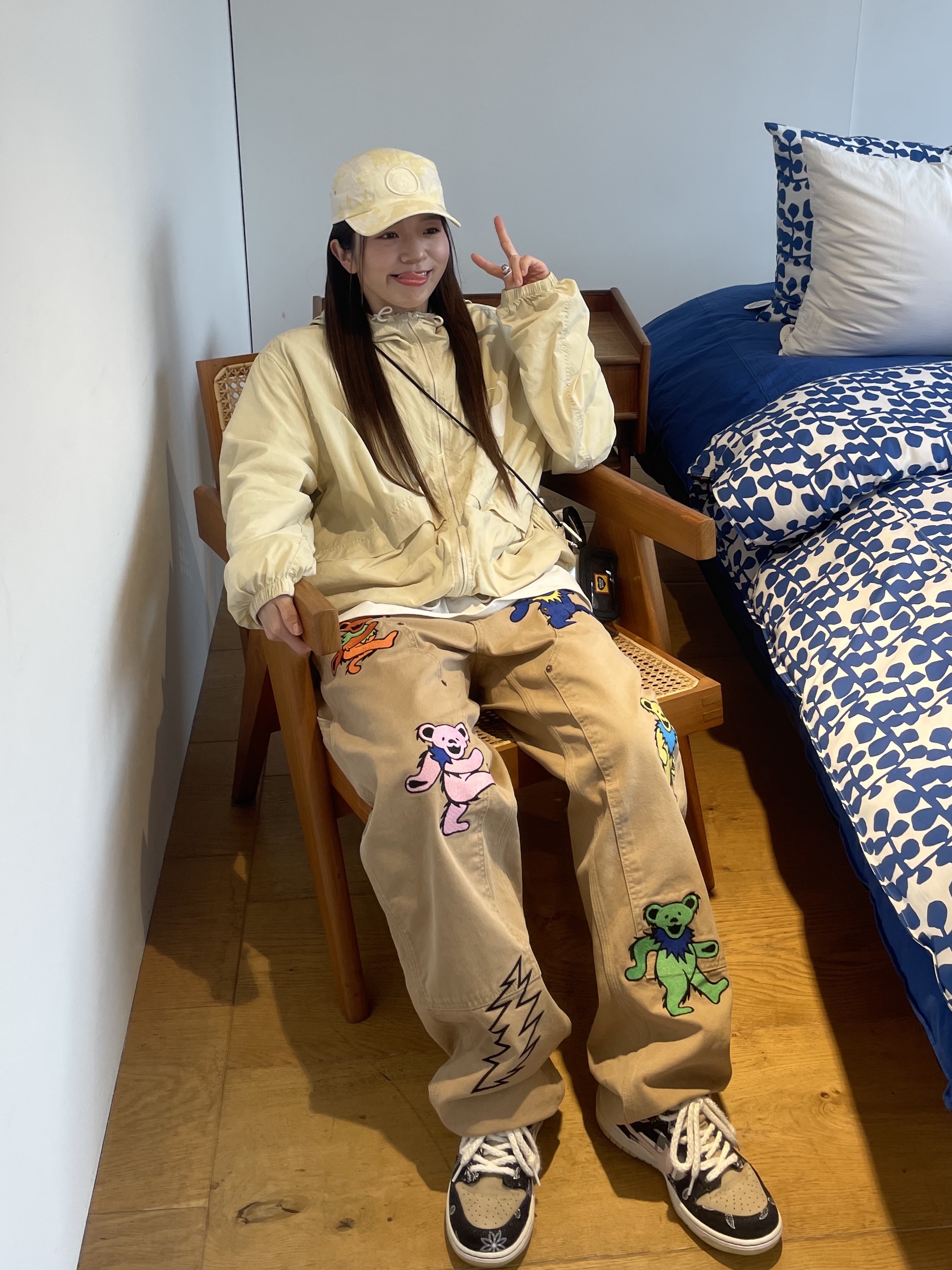 @d2_b_ (@d2_b_) 님의 게시물 | KREAM