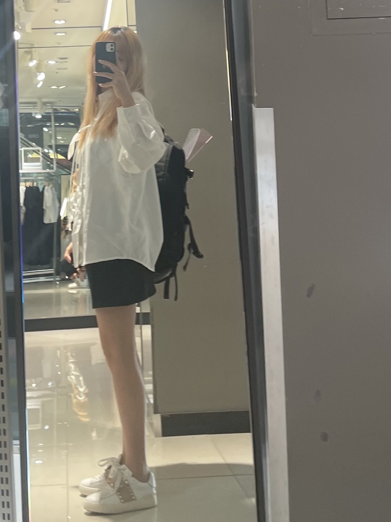 Cara (@caraaaa) 님의 게시물 | KREAM