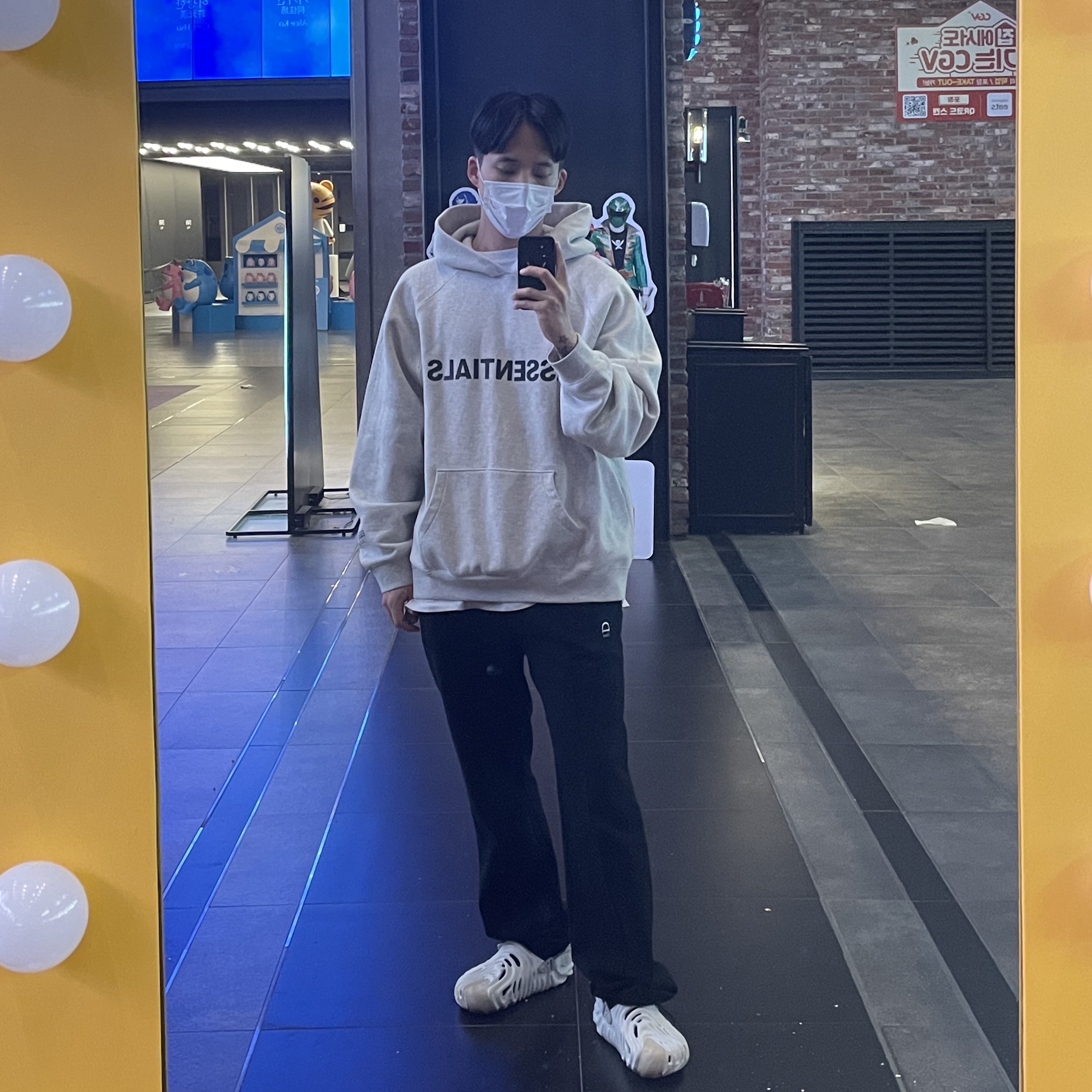 chuleuni (@galant) 님의 게시물 | KREAM