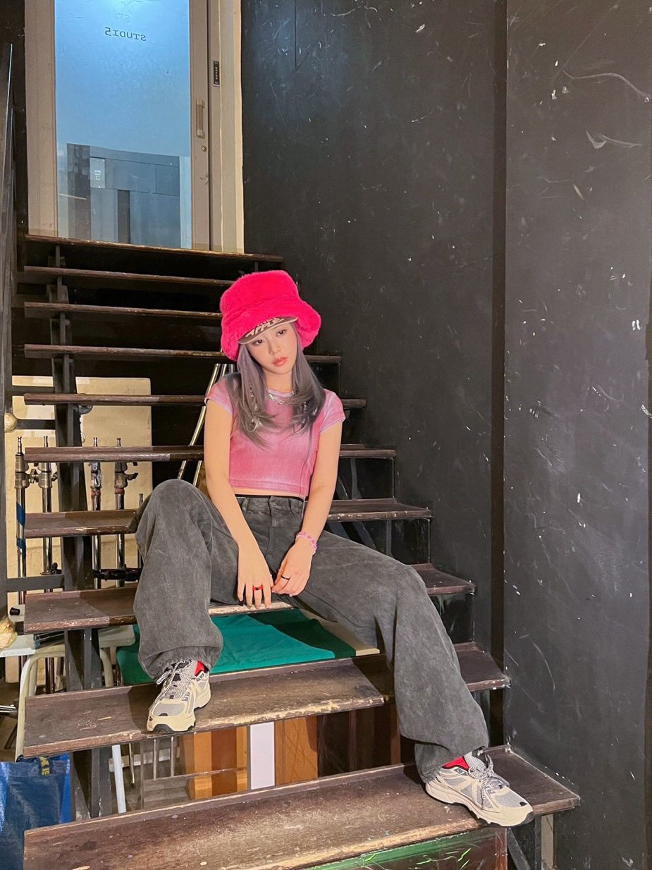 adya (@adya_official) 님의 게시물 | KREAM