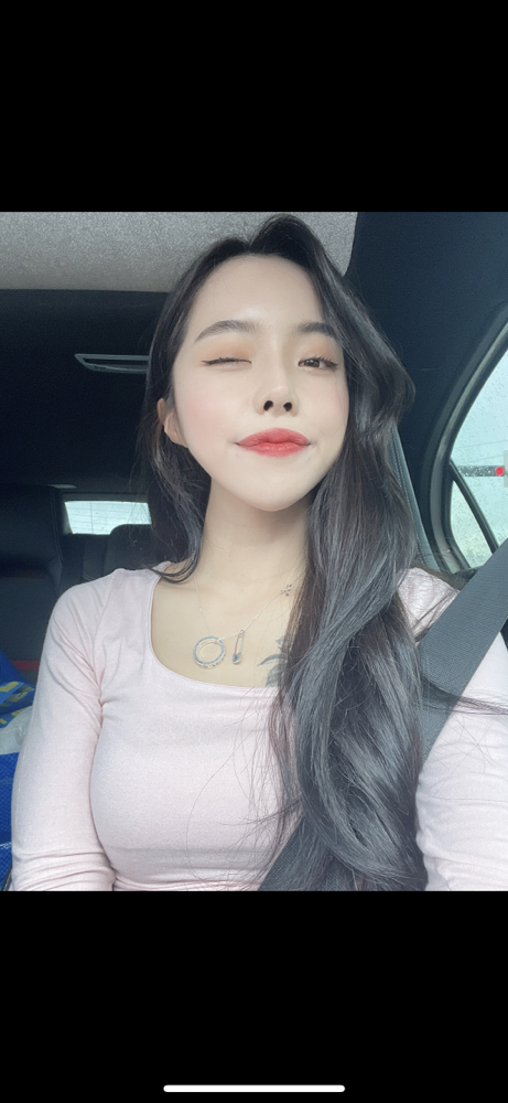 휘구리 (@hwiguri) 님의 게시물 | KREAM