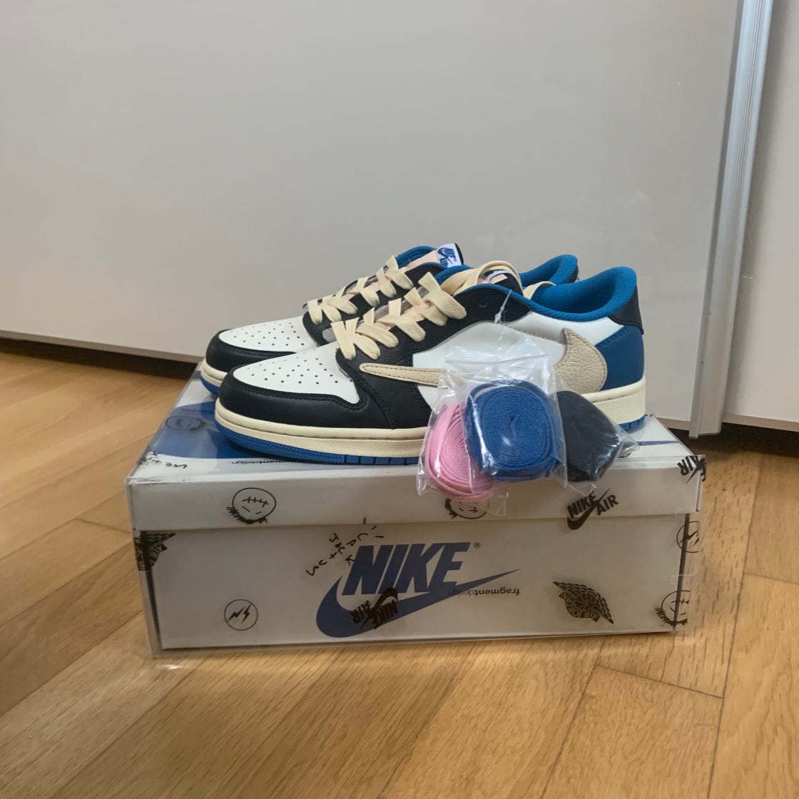 문지민 (@moon__princess) 님의 게시물 | KREAM