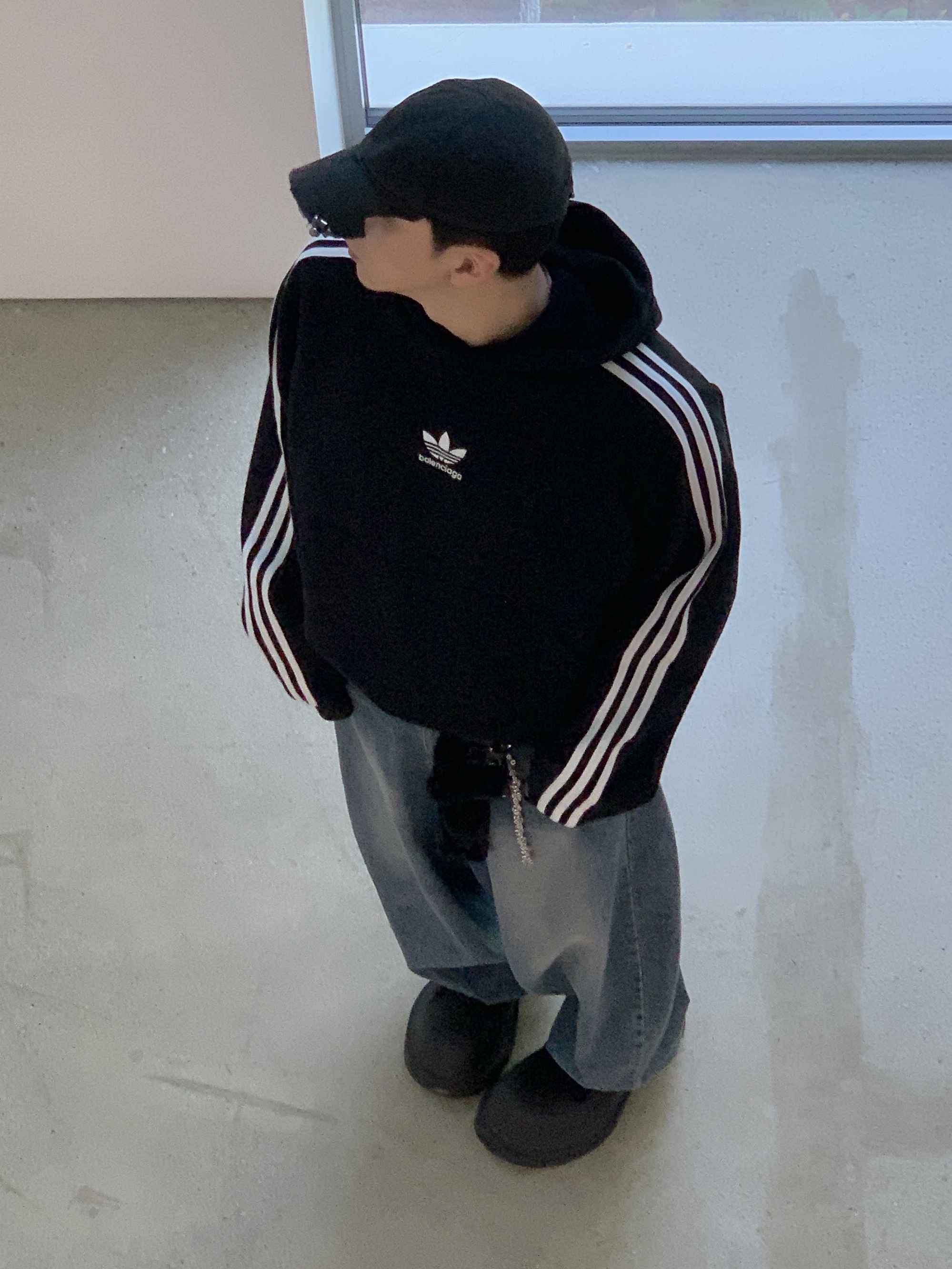 김원익 (@cozy_tex) 님의 게시물 | KREAM