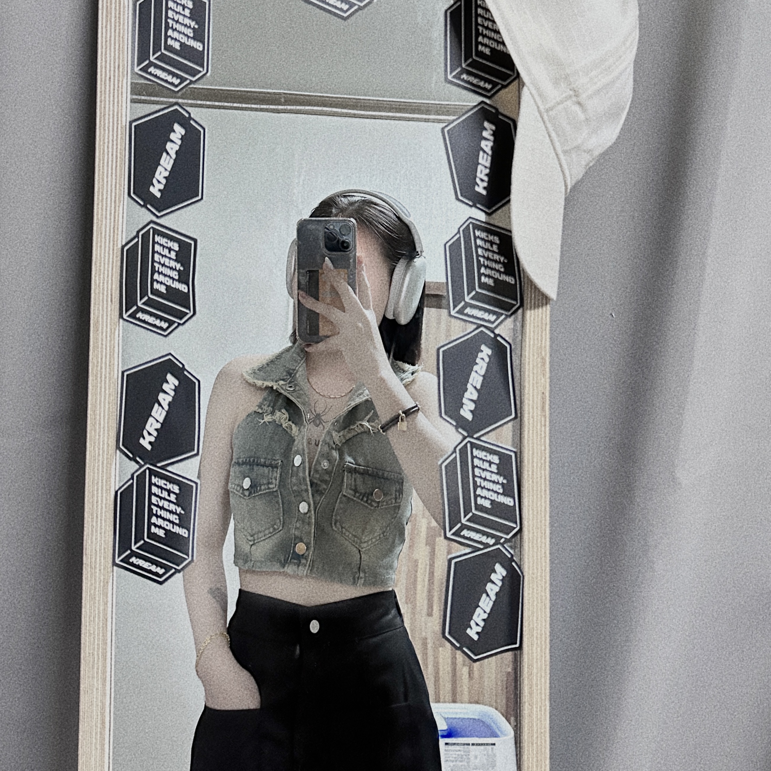 insta: eun._... (@eunyoung2000) 님의 게시물 | KREAM