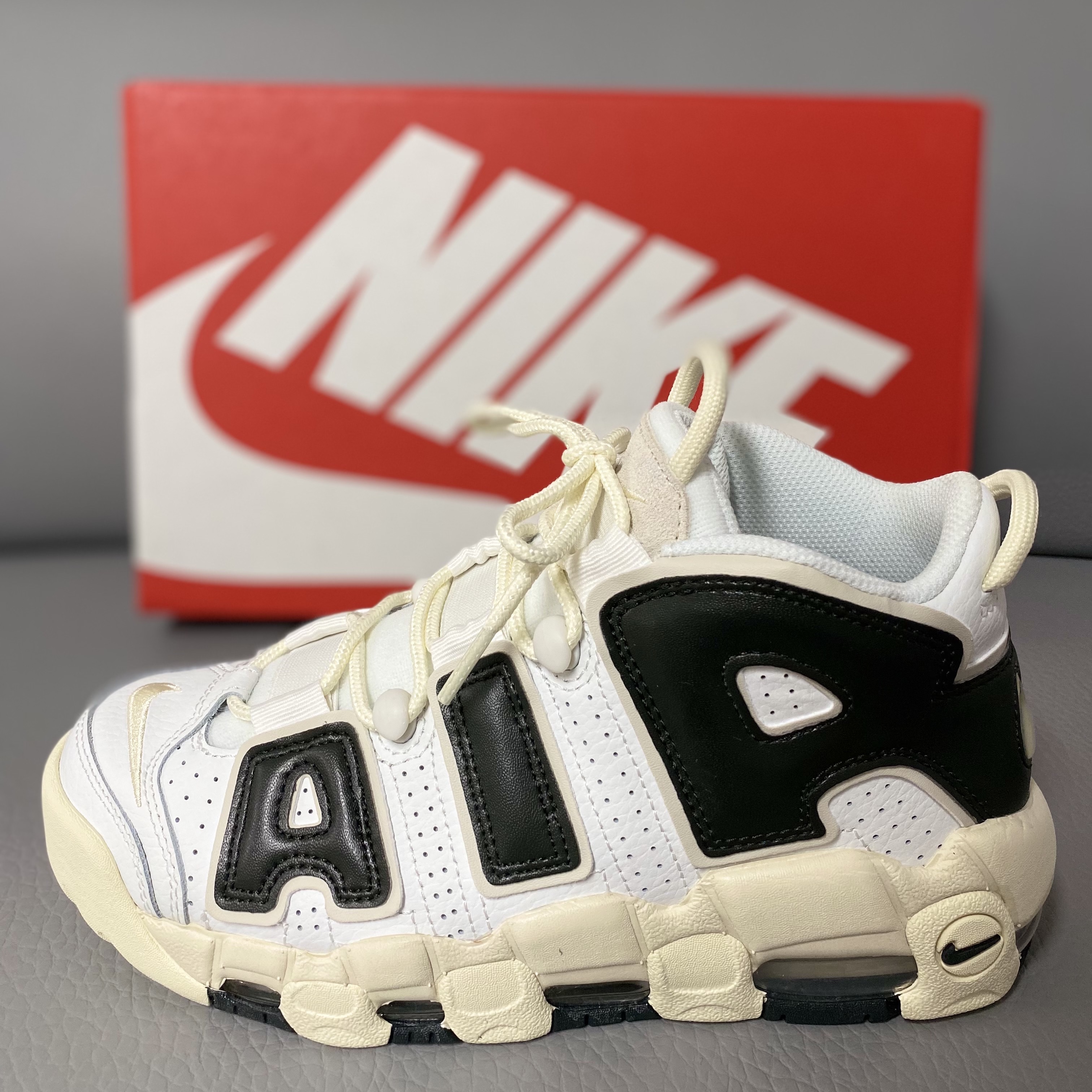 One (@steamheader) 님의 게시물 | KREAM