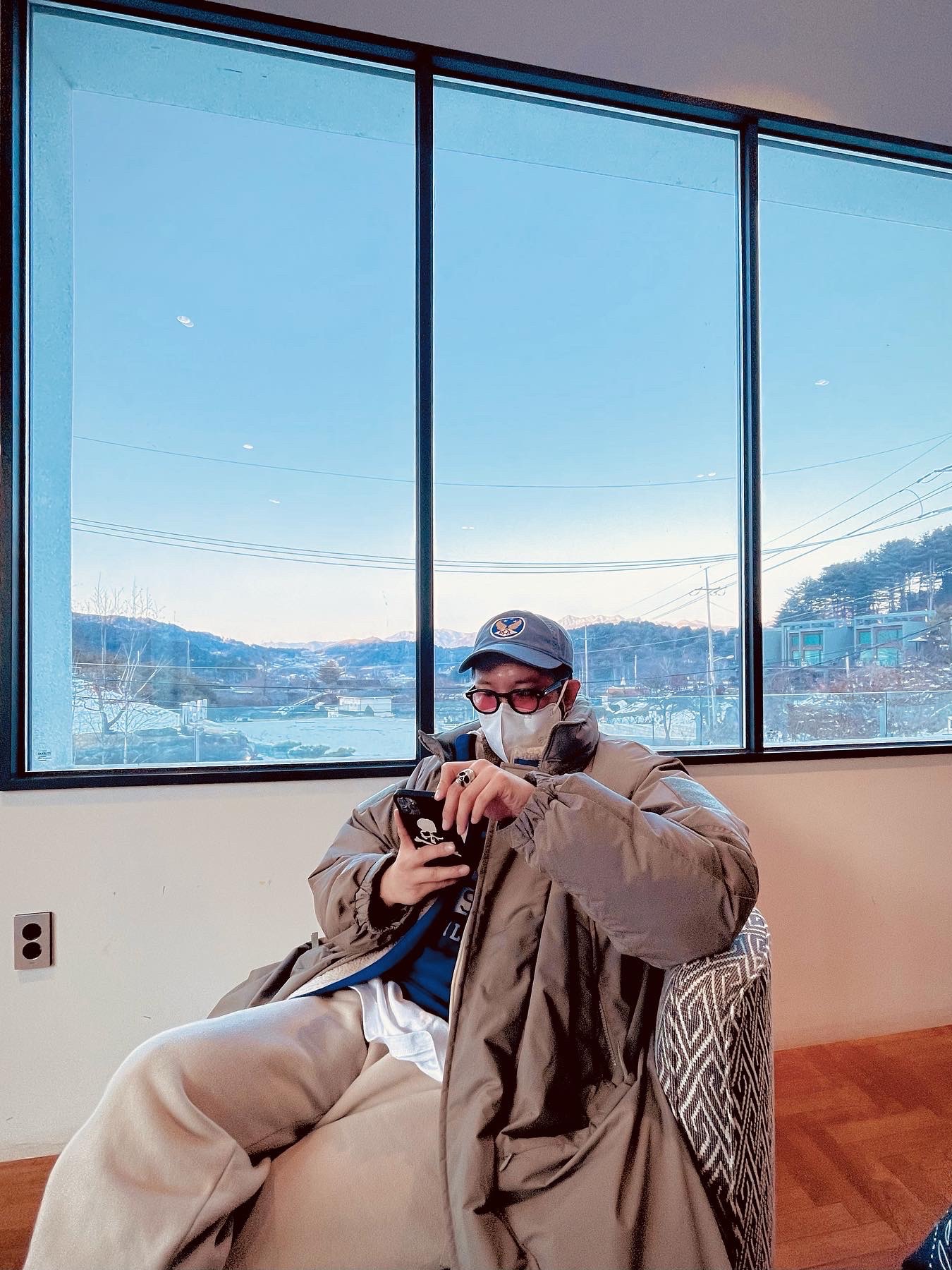 HENZ (@_henz) 님의 게시물 | KREAM