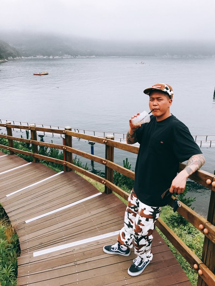 (@reckgeun) 님의 게시물 | KREAM