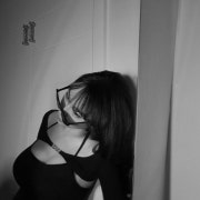 지수 (@ljsww) 님의 게시물 | KREAM