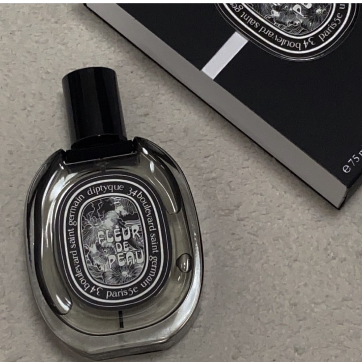 ㅅ수햐니 (@su.hhh) 님의 게시물 | KREAM