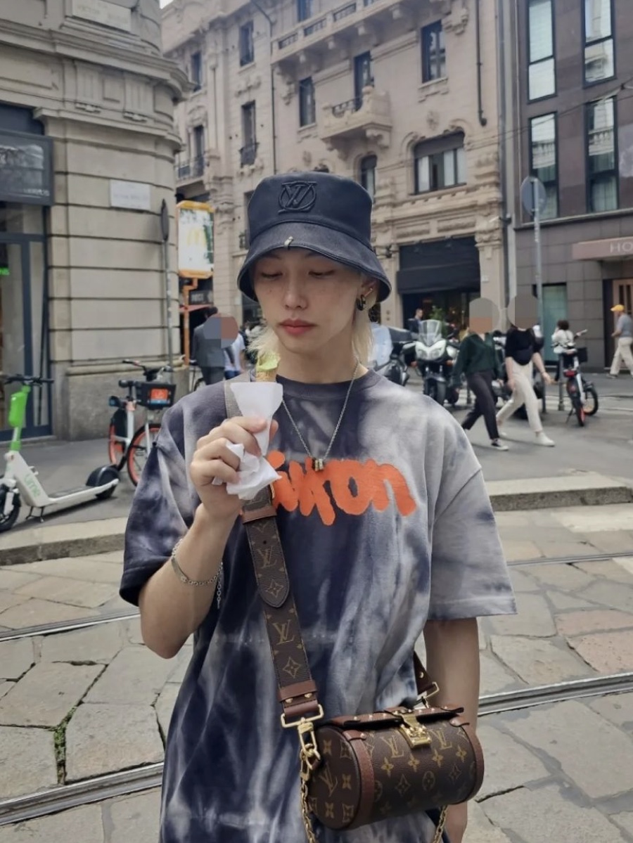 쇼핑 계획 짜는 사람 (@eyeshoppin) 님의 게시물 | KREAM