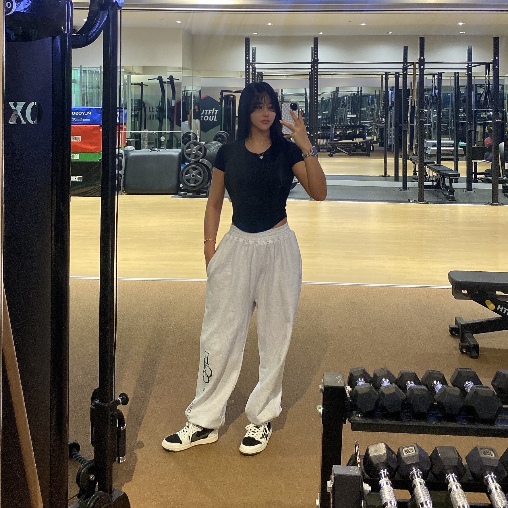 숀 (@__makeyourbody) 님의 게시물 | KREAM