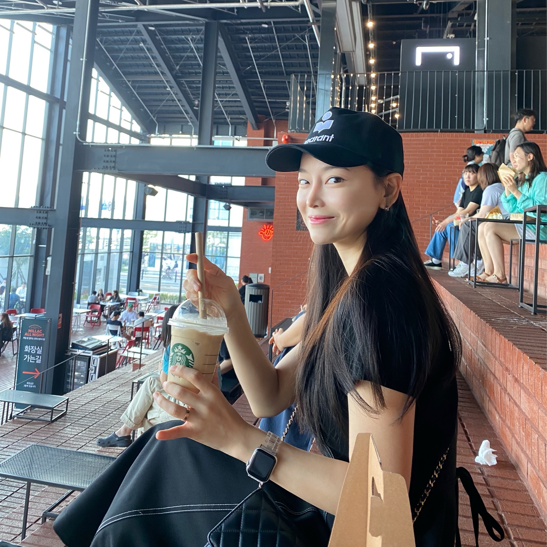 희야츄 (@heeyachu) 님의 게시물 | KREAM