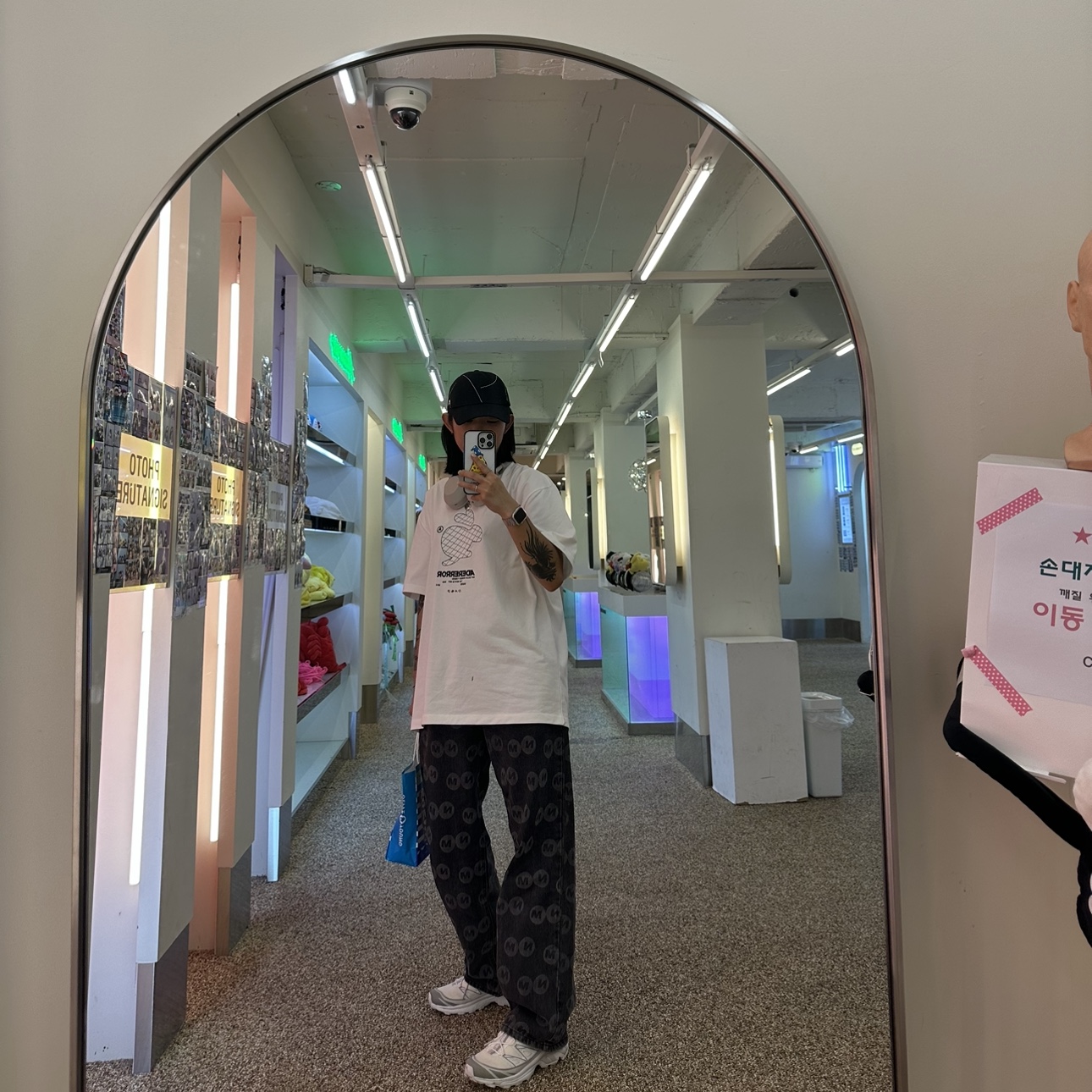 duswlrhswl23 (@lee__yj) 님의 게시물 | KREAM