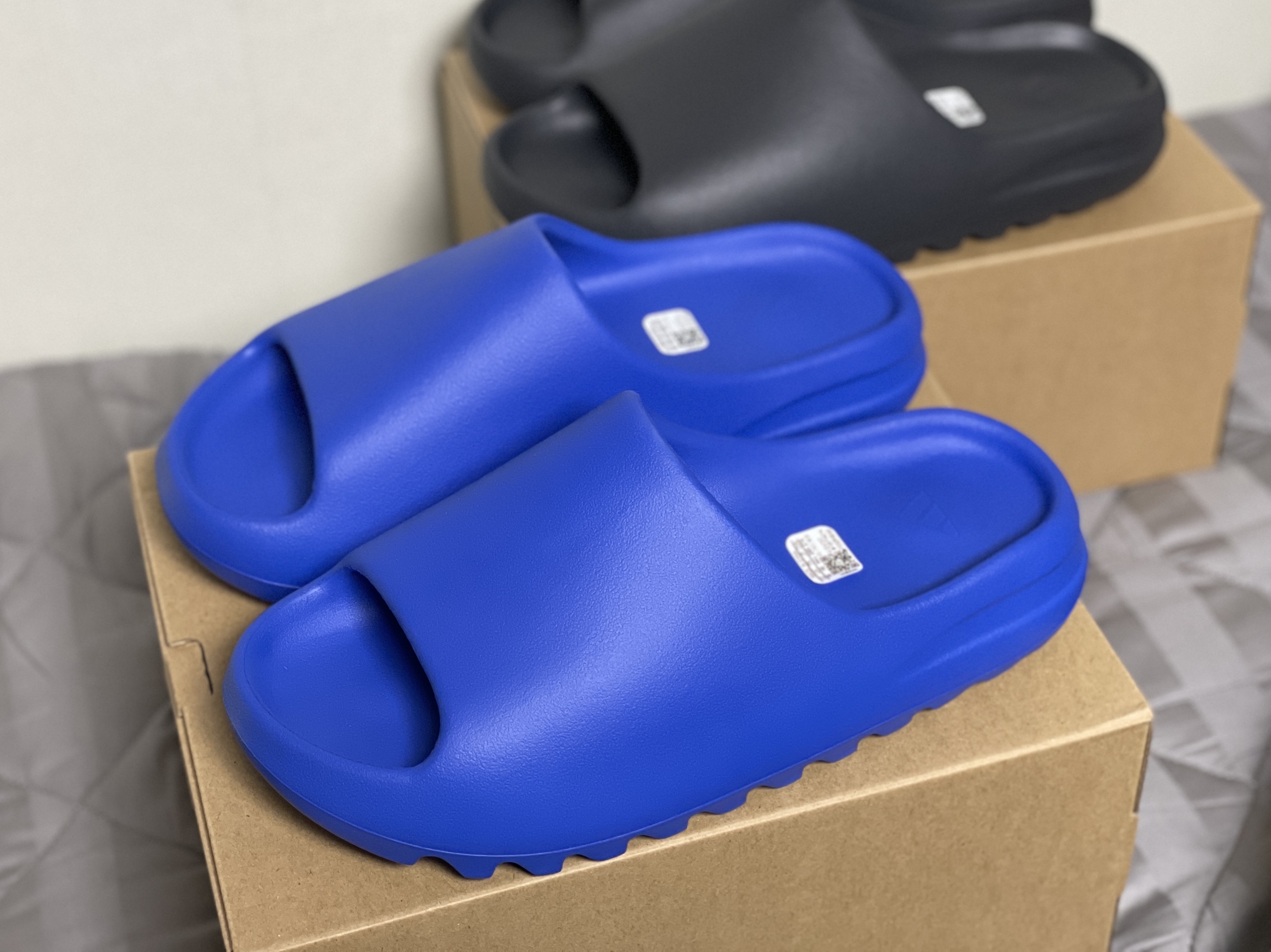 @sneakers__) 님의 게시물 | KREAM