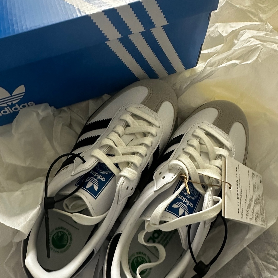 수유리션 (@river_zero) 님의 게시물 | KREAM