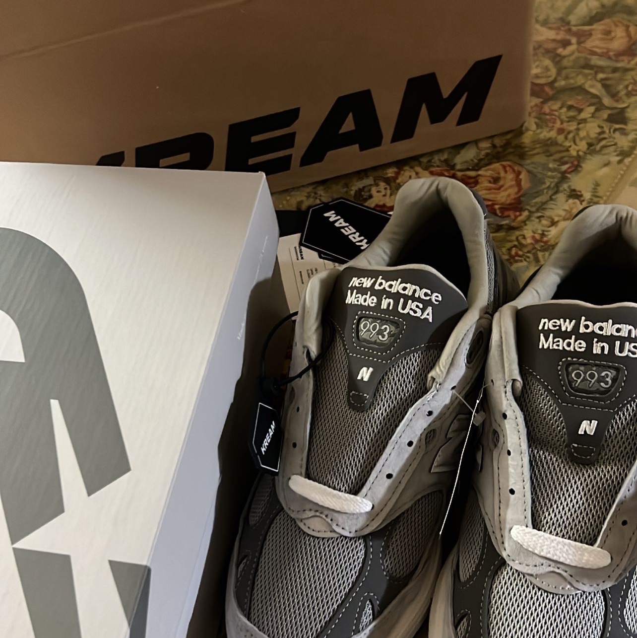 bin-050723 (@kittybinni) 님의 게시물 | KREAM