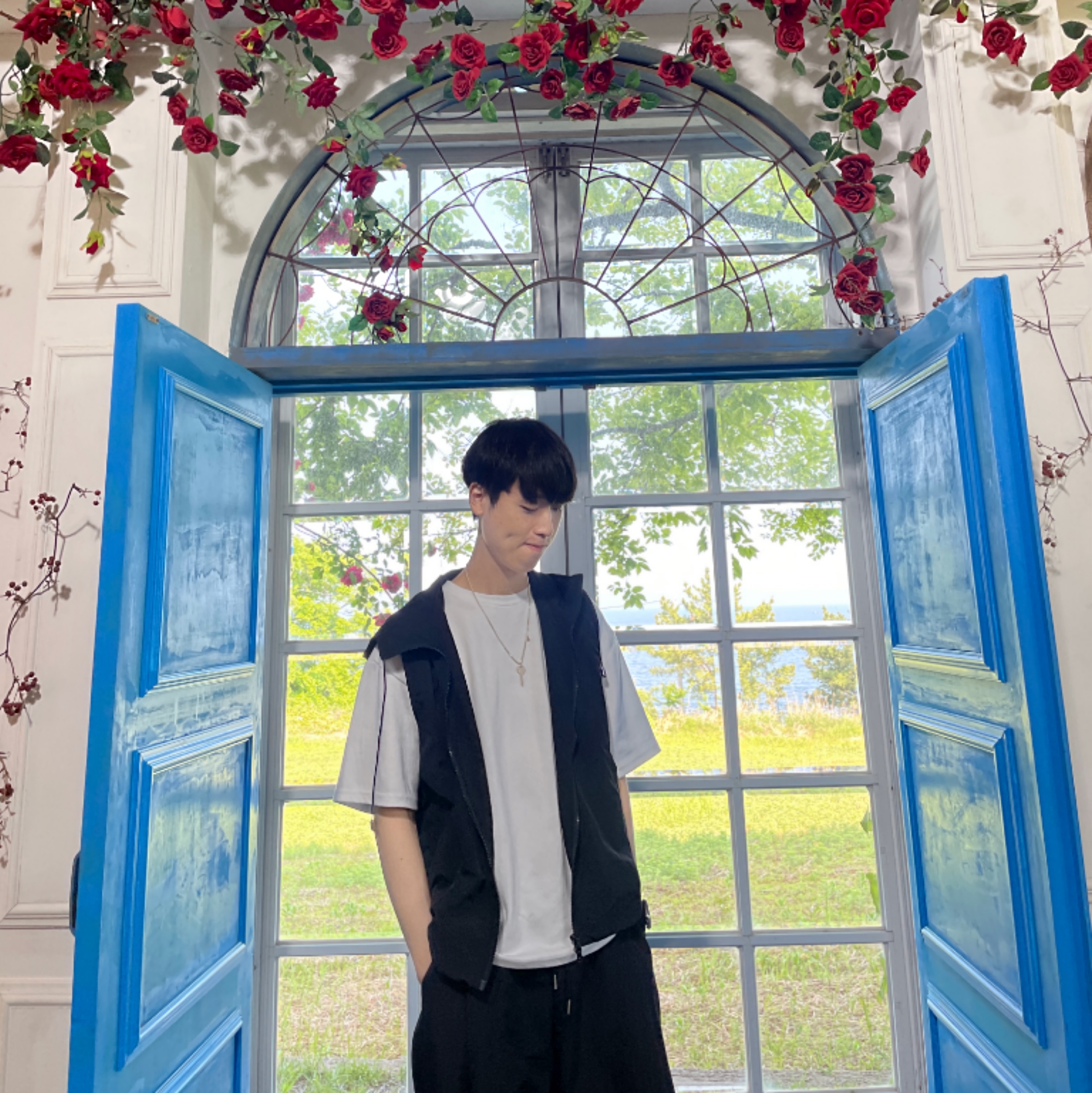 yh0444 (@lee_h.bin) 님의 게시물 | KREAM