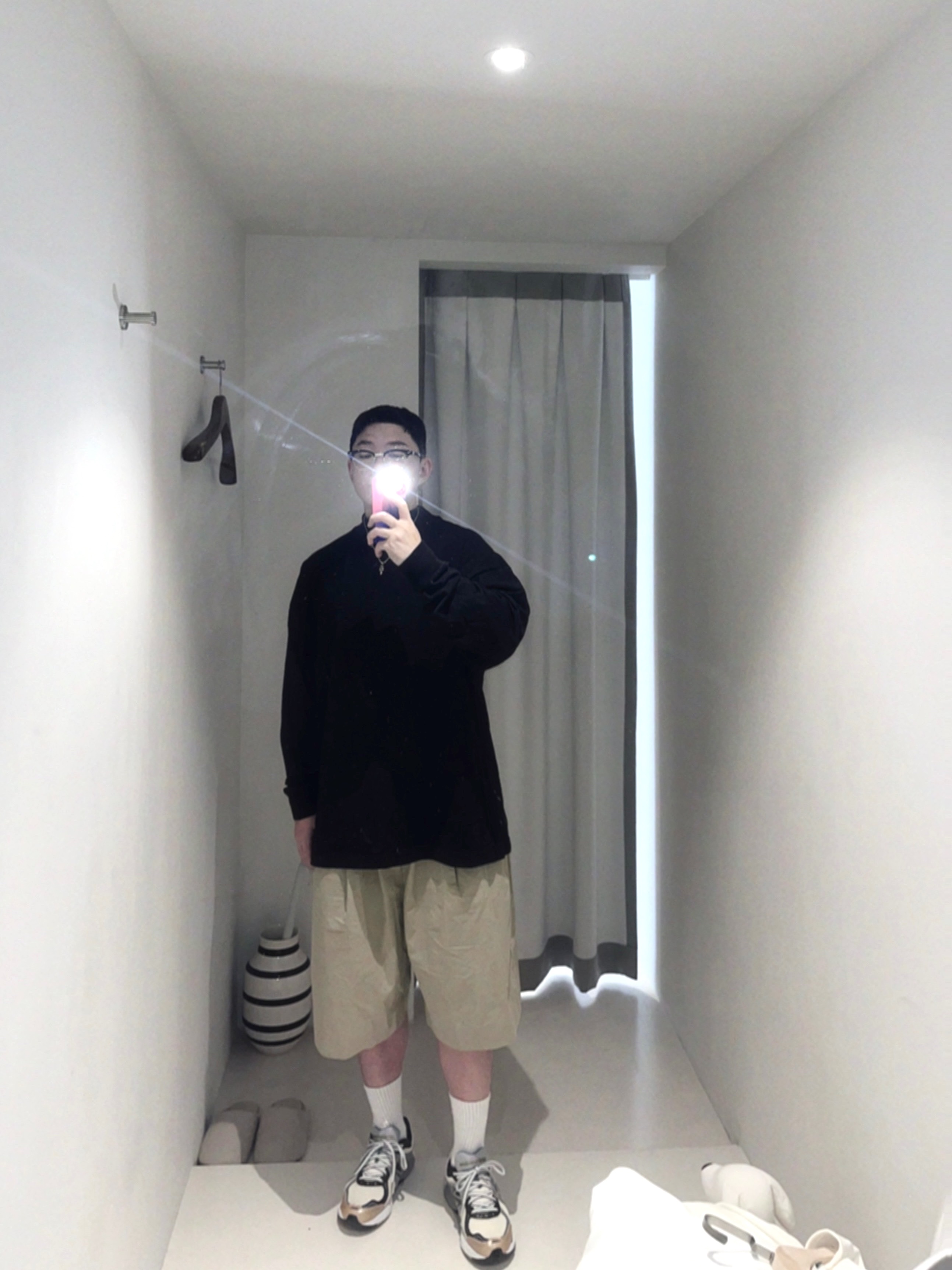 훈스 (@hoons._.hoons) 님의 게시물 | KREAM