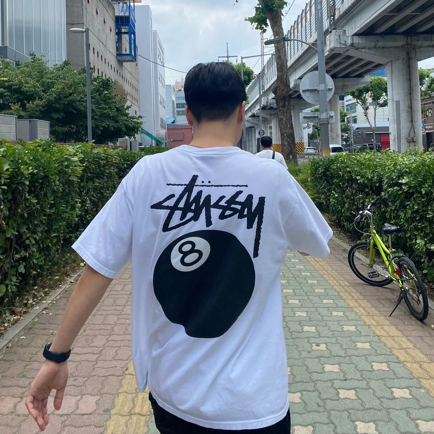 피스 (@ooh_peace) 님의 게시물 | KREAM