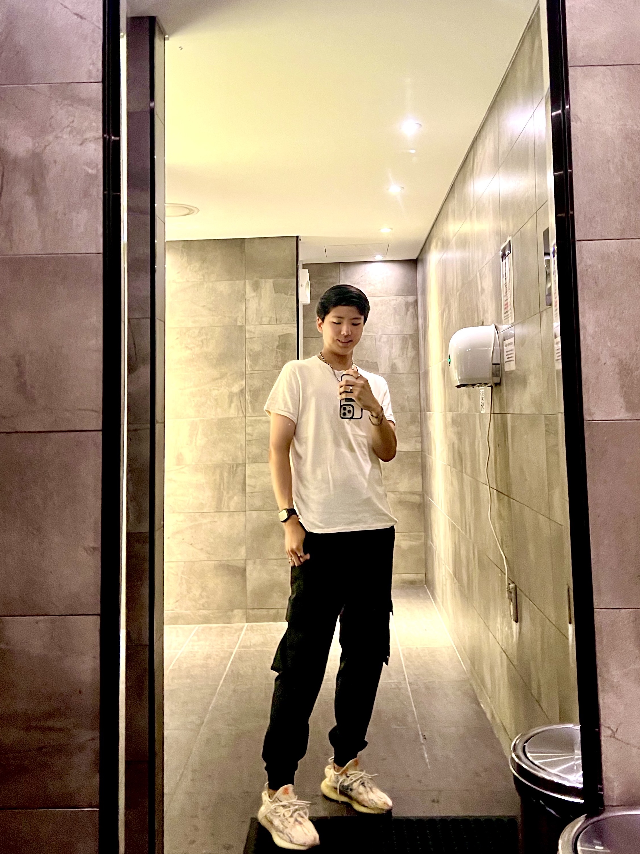 ️🌏 (@practica.lly) 님의 게시물 | KREAM